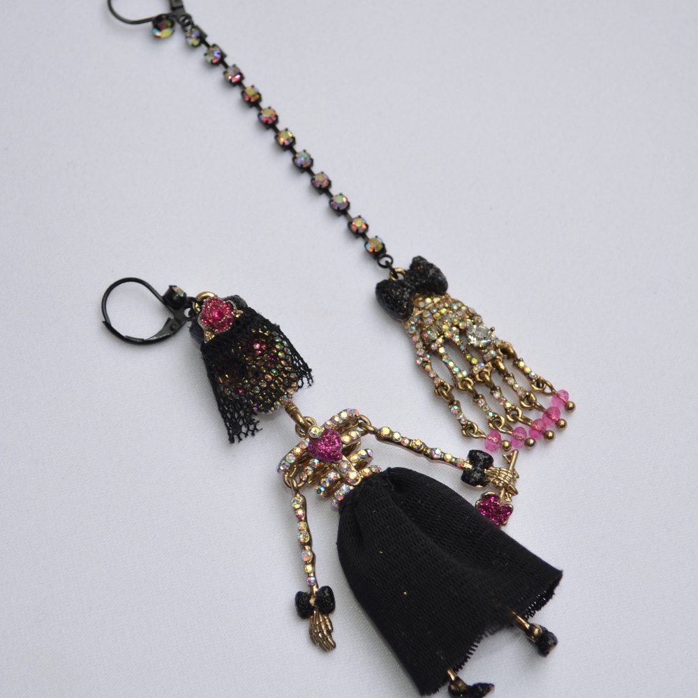 Betsey Johnson Creepshow Skeleton Black Mismatch Earr… - Gem